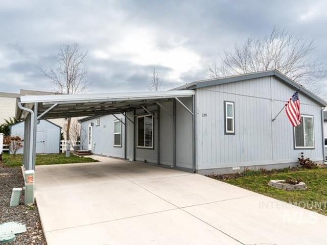 729 Liberty Ln, Emmett, ID 83617