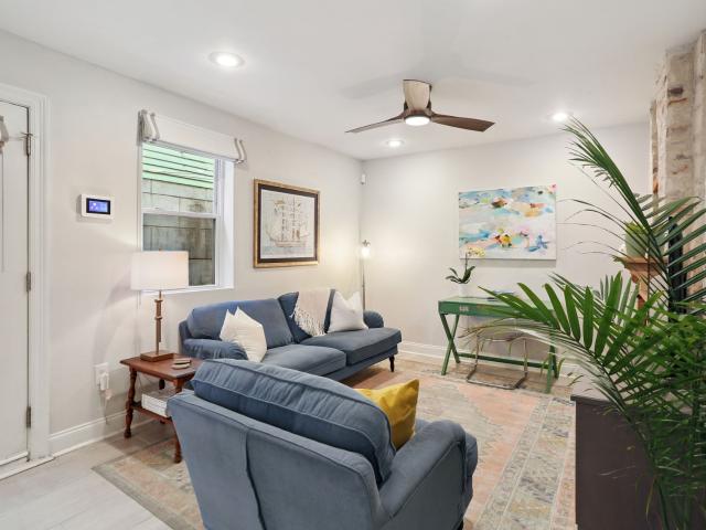 729 Lyons Street #A, New Orleans, US, LA