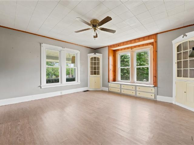 729 Mercer Rd