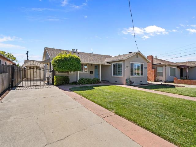 729 N 20th St, San Jose, CA 95112 | MLS #ML82032 | Compass