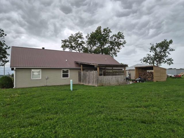729 N 2650th Avenue