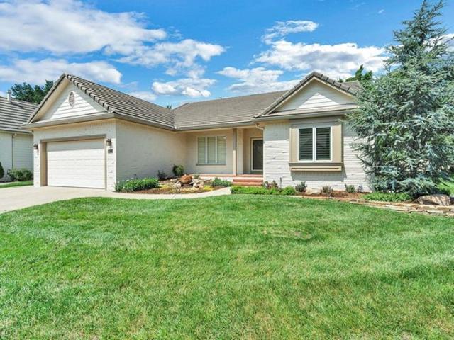 729 N Crest Ridge Ct, Wichita, KS 67230