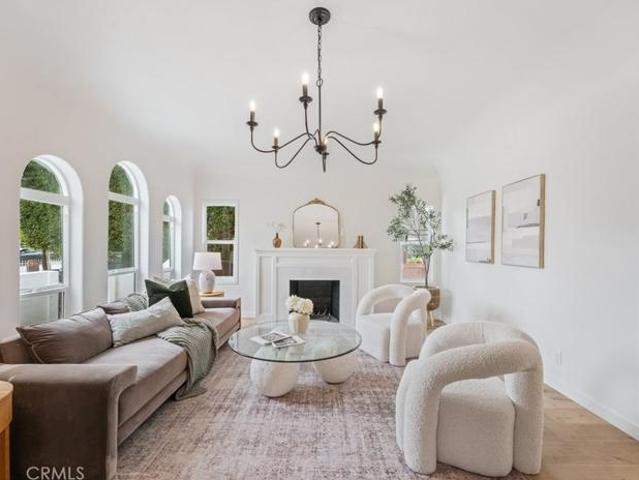 729 S Highland Ave, Los Angeles, CA 90036
