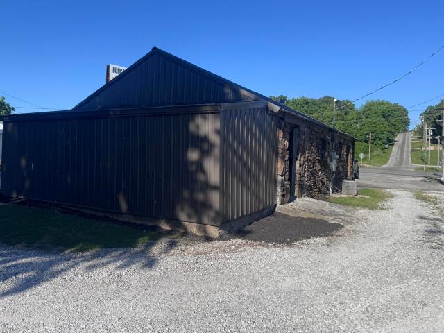 729 S Neosho Boulevard