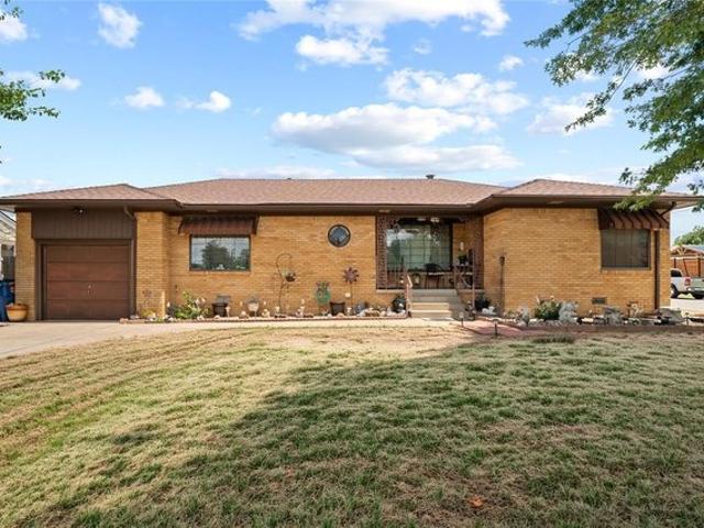 729 S Reno Ave, El Reno, OK 73036
