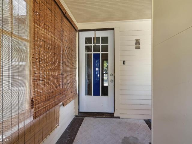 729 Smith Street