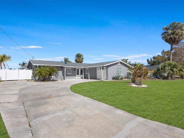 729 Spanish Main Dr, Apollo Beach, FL 33572 | MLS #TB8482 | Compass