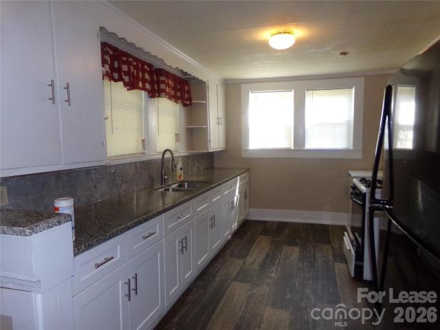 729 Spruce St, Mooresville, NC 28115 | MLS #4366 | Compass