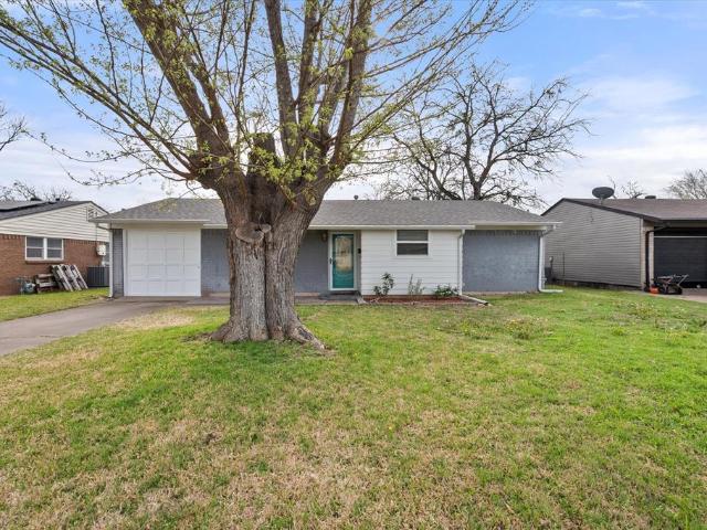 729 SW Sunnybrook Dr, Burleson, TX 76028 | MLS #21197