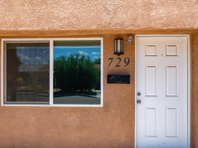 729 Prospect Ave NW, Albuquerque, NM 87102
