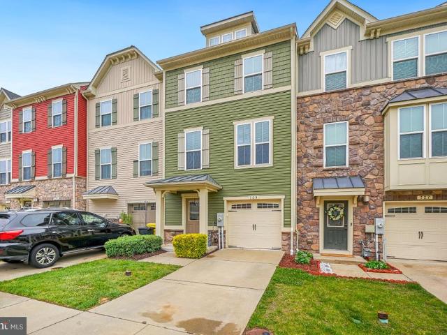 729 Ravenwood Drive