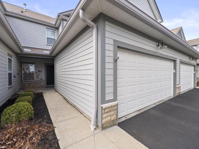 729 Redwood Lane