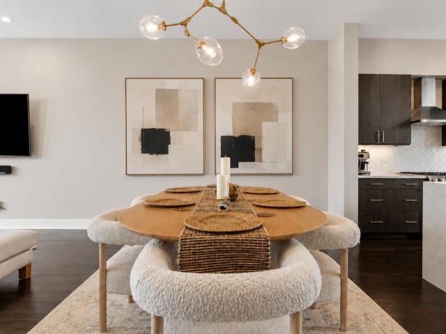 729 W 15th Street