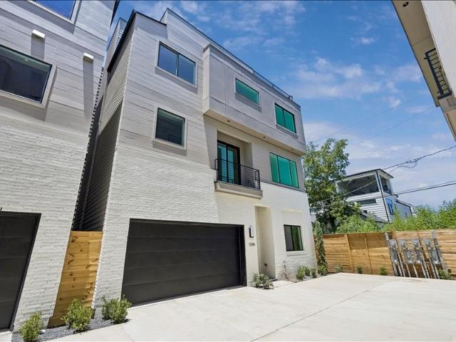 729 W 21st Street A