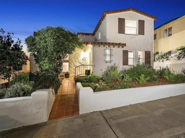 729 W Upas St, San Diego, CA 92103