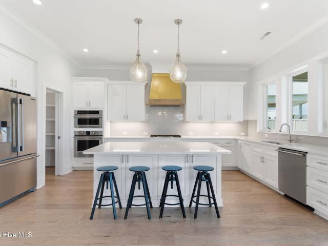729 Waterstone Drive