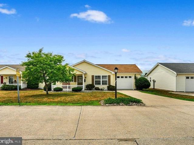 729 Union Ct, Pine Grove, PA 17963