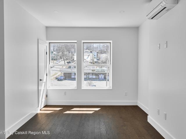 72 74 Green Street 72b