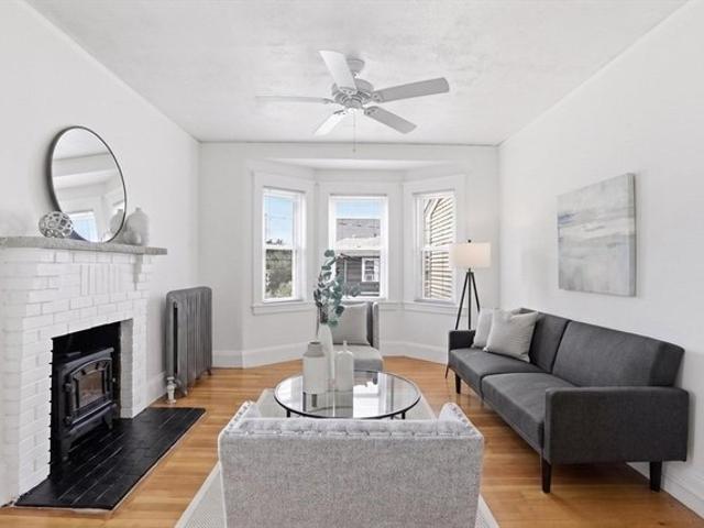72 74 Parmenter Rd Unit 2, Waltham, MA 02543