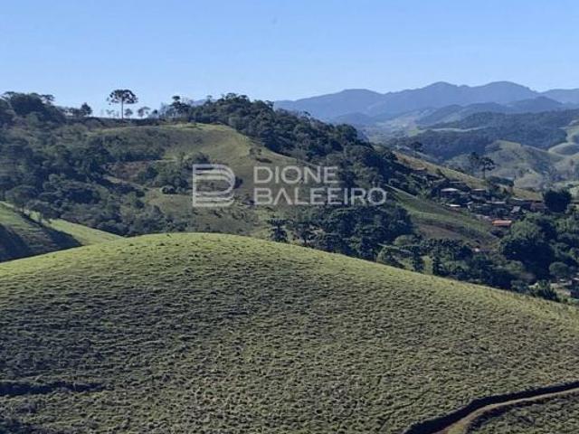 72.000 m² com vista para a Pedra do Baú com Acesso asfaltado