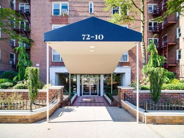 72 10 112 St, Forest Hills, NY