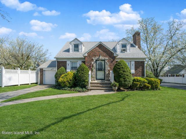 72 10 Street | Compass