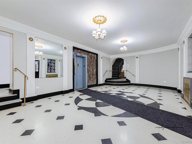 72 11 th Street 1B