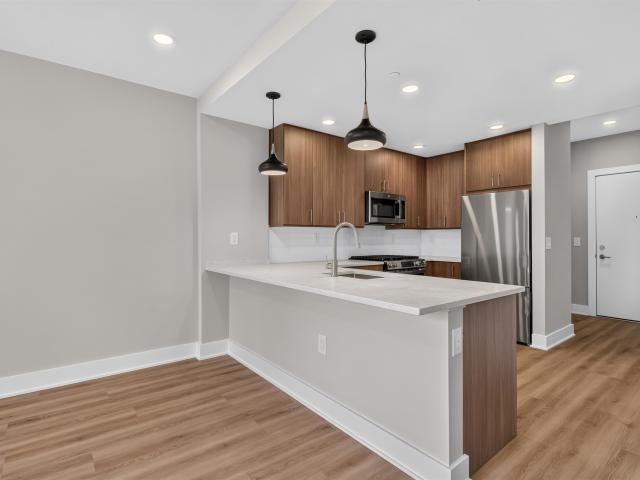 72 Vroom St # 403