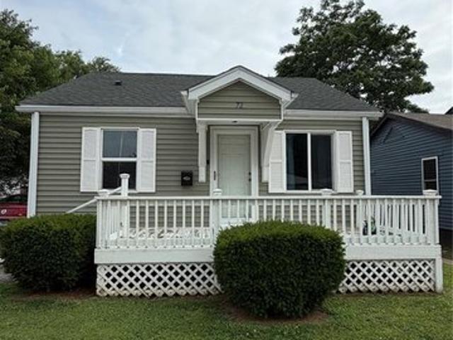 72 W Beach Ave, Wood River, IL 62095