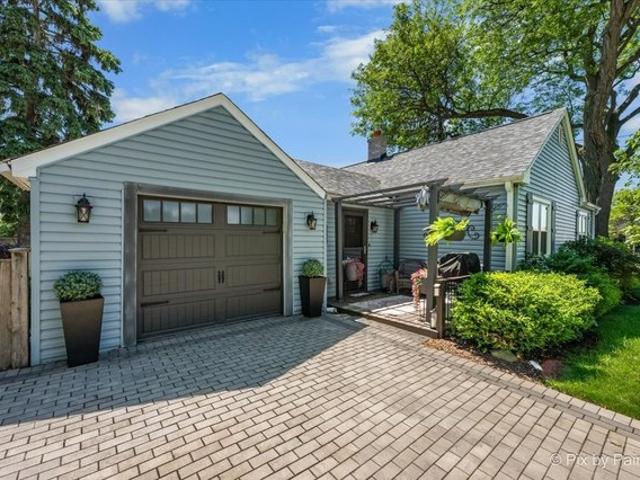72 W Irving Park Rd, Roselle, IL 60172