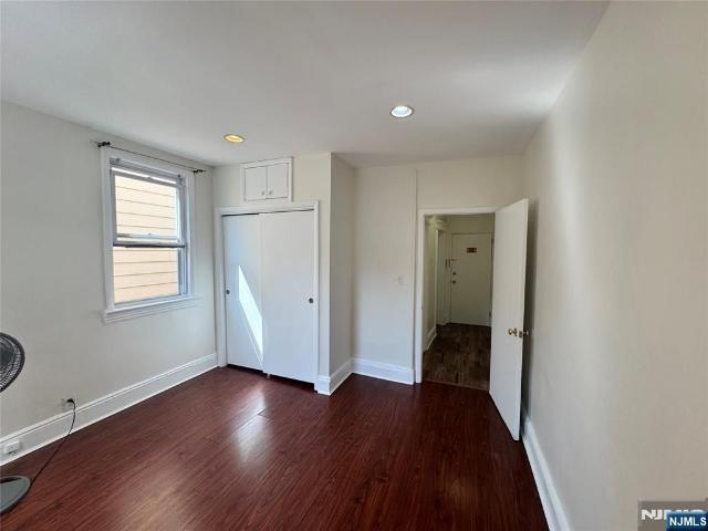 72 W 17th Street 2, Bayonne, US, NJ