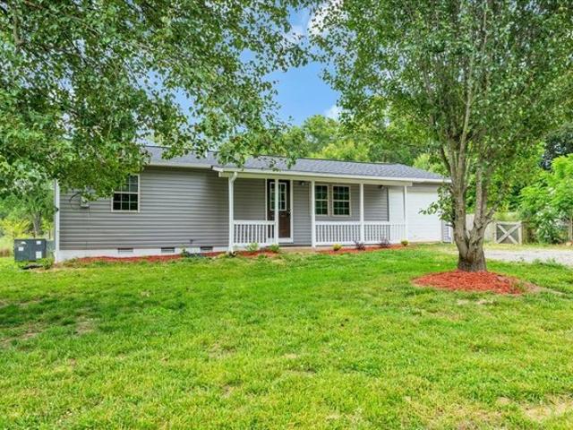 72 W 1st St, Hillsboro, TN 37342