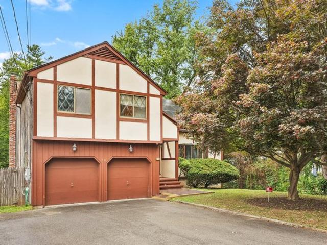 72 Walter Ave, Norwalk, CT 06851