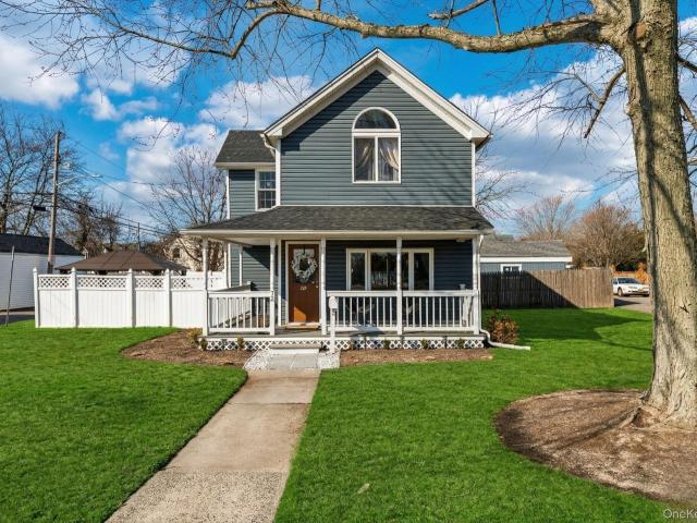 72 Waverly Avenue