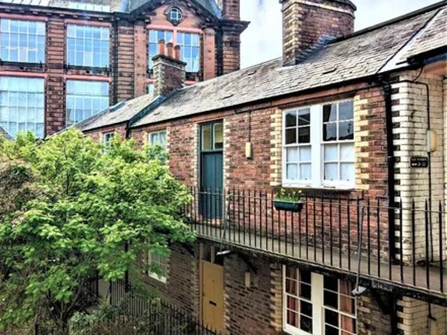 72 West Port, City of Edinburgh, EH1 2LD, United Kingdom | 2 bed apartment for rent #167623250 | Rentberry