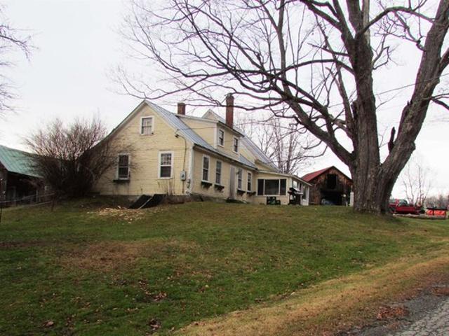 72 Wood Rd, Hartford, VT 05001