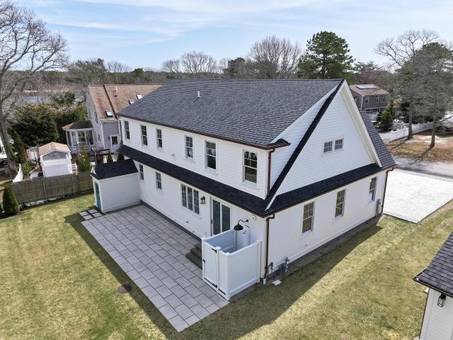 72 Woodside Drive