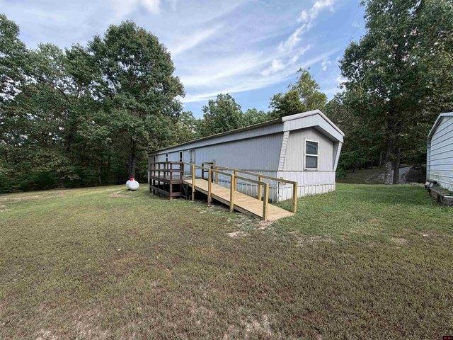 72 Berkshire Ln, Gainesville, MO 65655