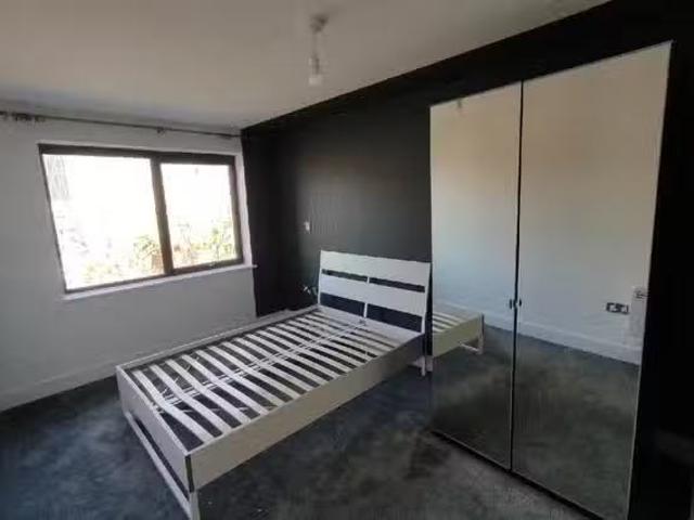72 Bishopsgate St, Birmingham B15 1EJ 1 bedroom 1 bathroom