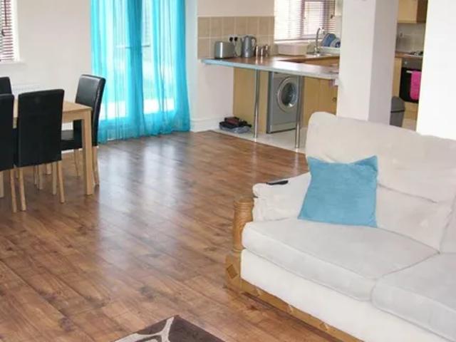 72 Brentbridge Road, Manchester, M14 6AU, United Kingdom | 5 bed duplex for rent #140802035 | Rentberry