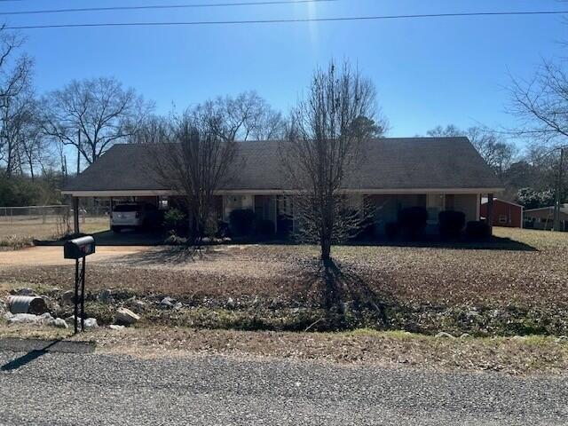 72 Colby Ln, Columbus, MS 39702