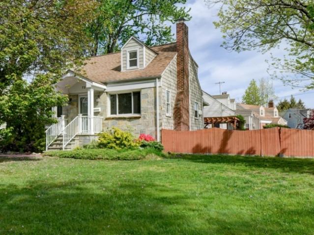 72 Colonial Dr