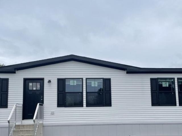 72 Crowley Rd, Sabattus, ME 04280