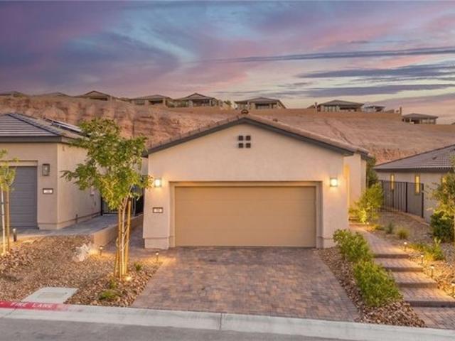 72 Crimson Cactus Ave, Henderson, NV 89011