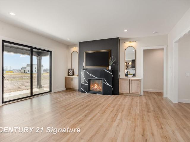 72 E Grove, Freeland, US, MI