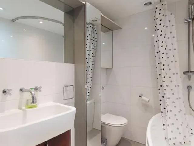 72 Elsham Road, London, W14 8AT, United Kingdom | 2 bed apartment for rent #165727906 | Rentberry
