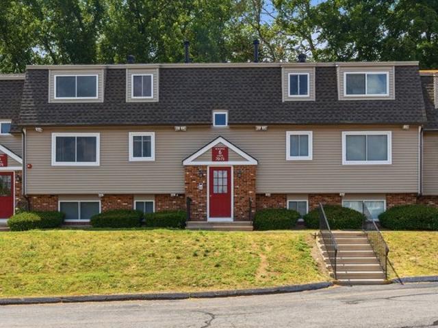 72 Evergreene Unit 72, Wallingford, CT 06492