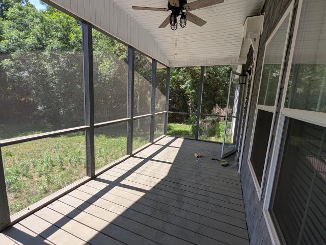 72 Farm Ln