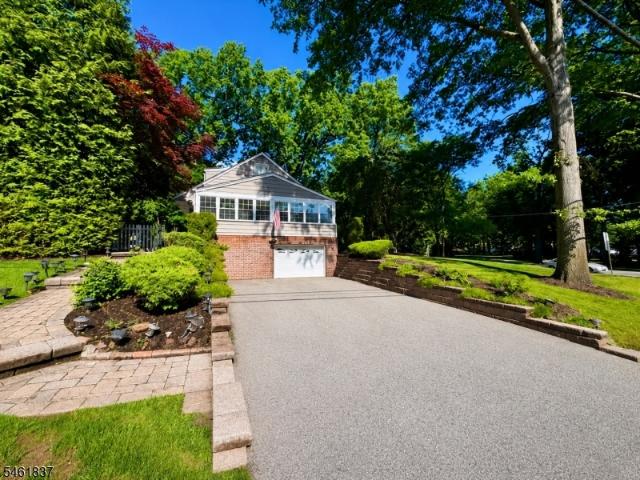 72 Foster Rd