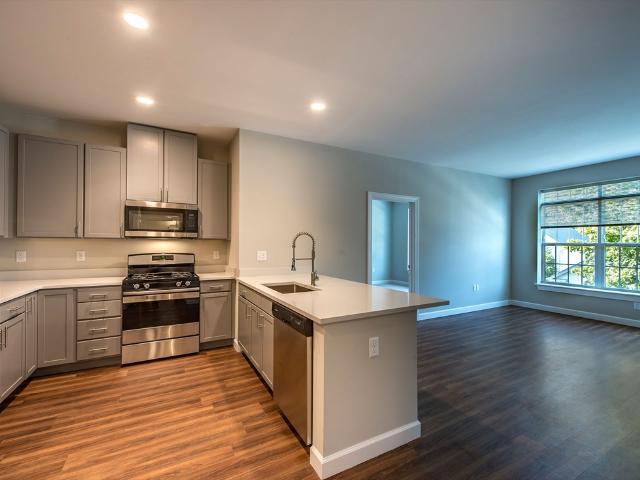 72 Flint St, Unit 3102, Salem, MA 01970 | MLS #73507 | Compass